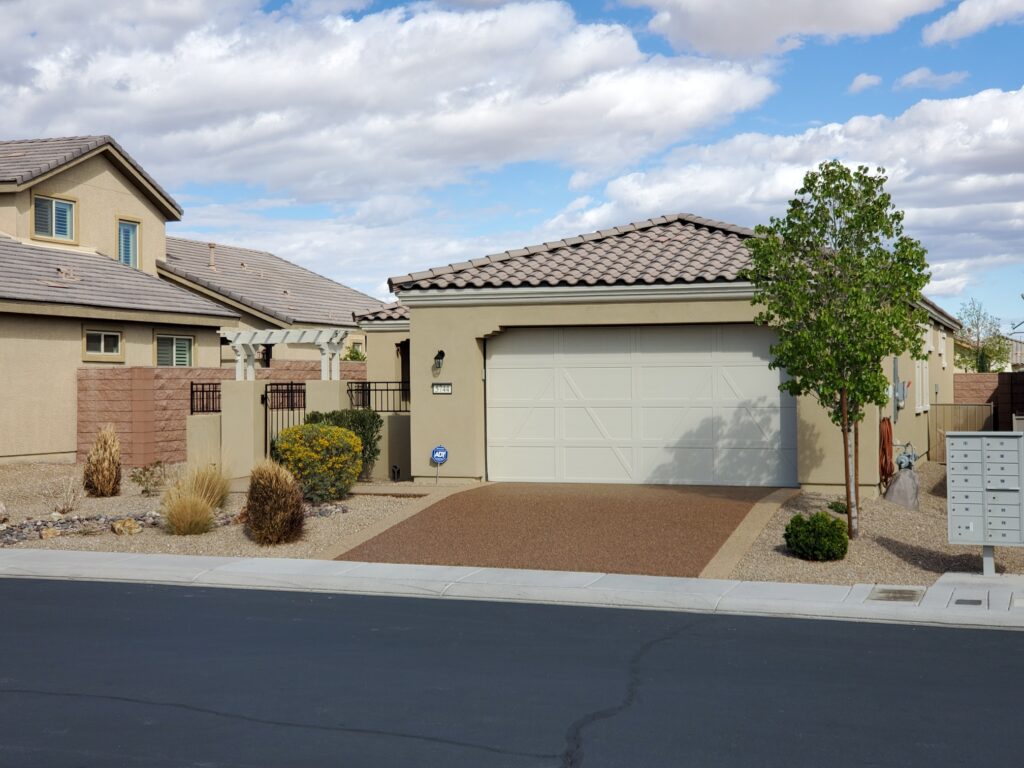 Dark Razorback - Pebble Stone Coatings